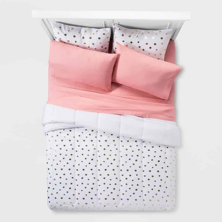 Everything Needed To Organize Your Dorm - Organization Obsessed Everything Needed To Organize Your Dorm - Organization Obsessed